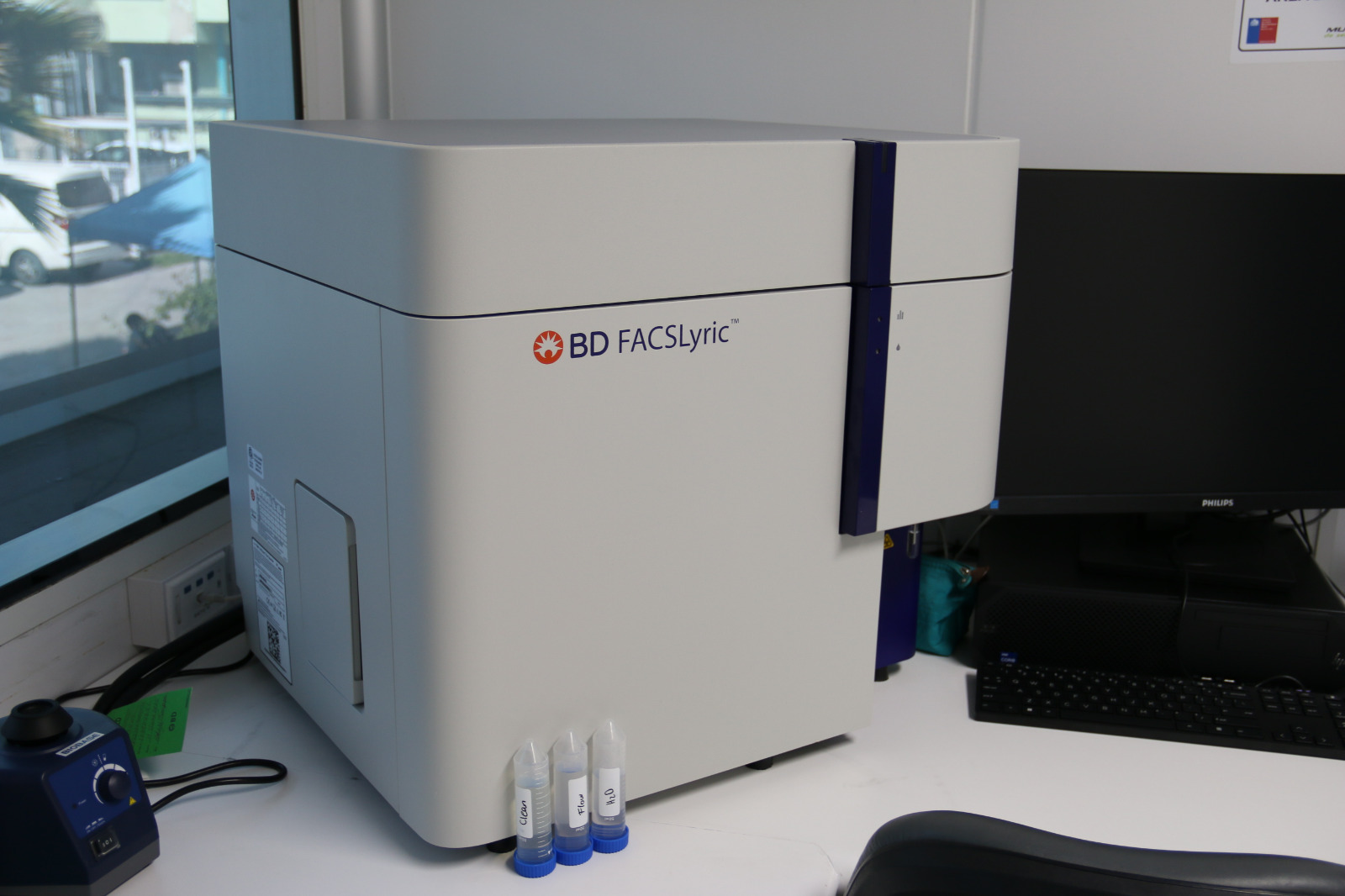 Hospital de Niños Dr. Roberto del Río inaugura moderno Laboratorio de Citometría de Flujo en ...